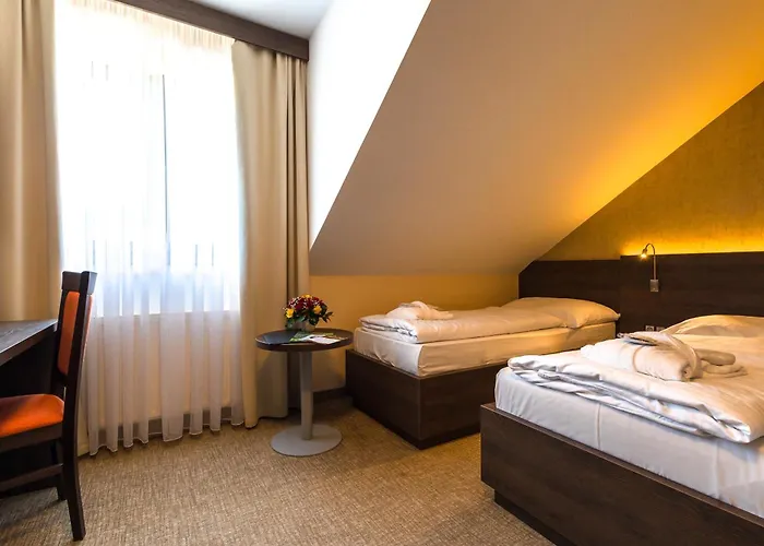 WELLNESS HOTEL JASON, VRSATSKE PODHRADIE