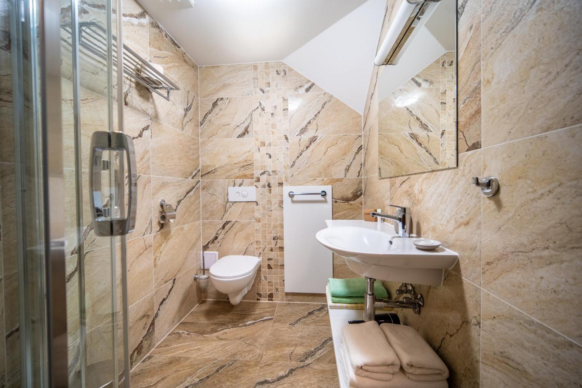 WELLNESS HOTEL JASON, VRSATSKE PODHRADIE