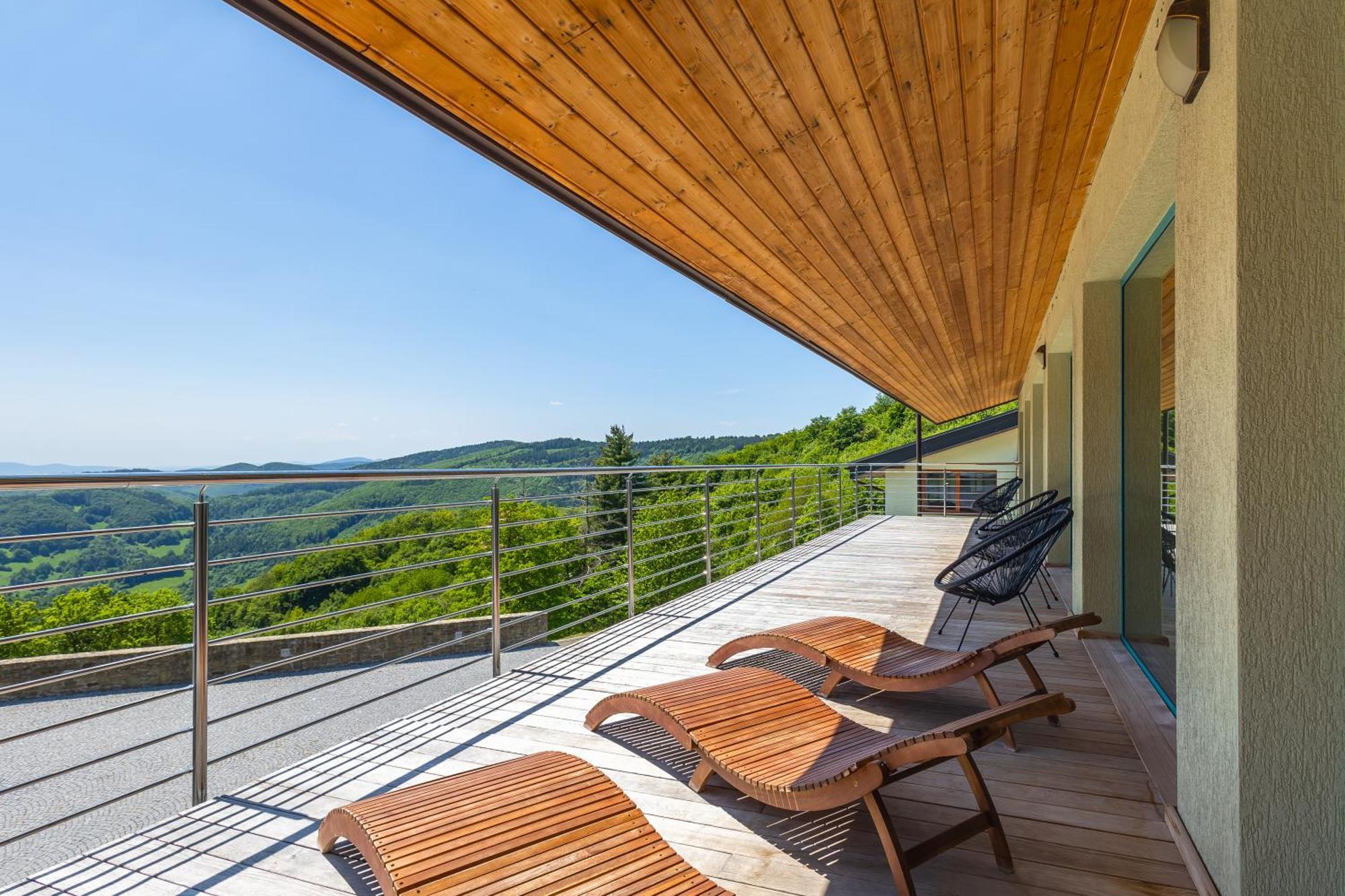 WELLNESS HOTEL JASON, VRSATSKE PODHRADIE